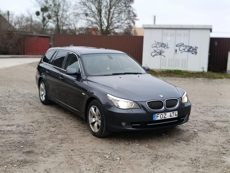 Grey BMW 530 2007 in Kaunas, with an engine capacity of 3.00 L and mileage of 325 thousand km for 3400 €, photo 1 on AUTOMOTO.COM.LV