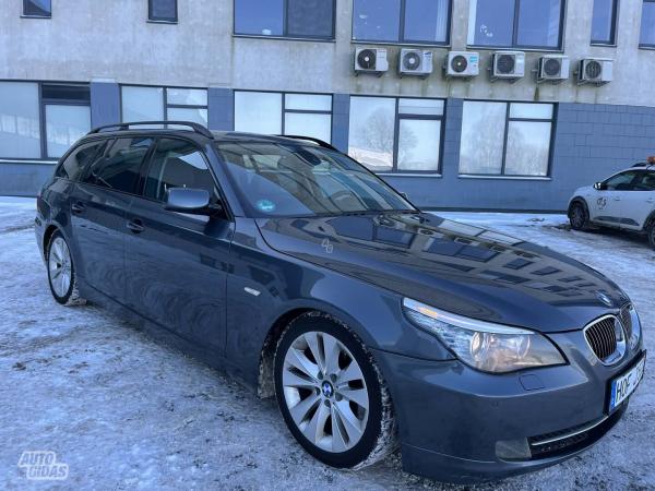 Grey BMW 530 2007 in Alytus, with an engine capacity of 3.00 L and mileage of 298 thousand km for 4650 €, photo 5 on AUTOMOTO.COM.LV