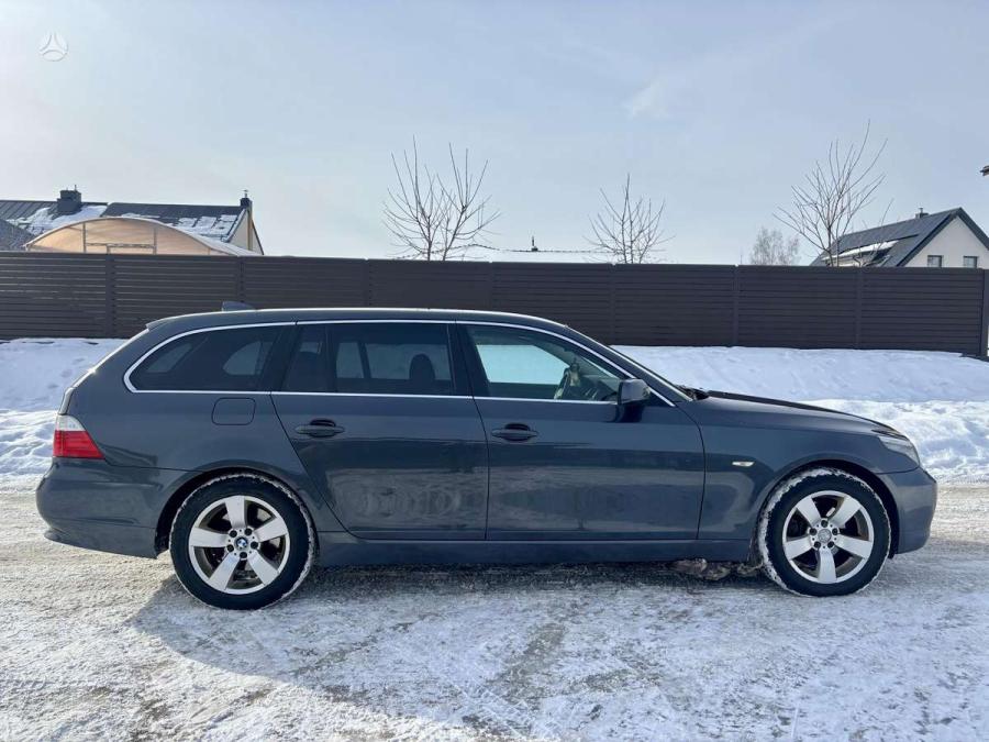 Grey BMW 530 2007 in Vilnius, with an engine capacity of 2.99 L and mileage of 320 thousand km for 3500 €, photo 6 on AUTOMOTO.COM.LV