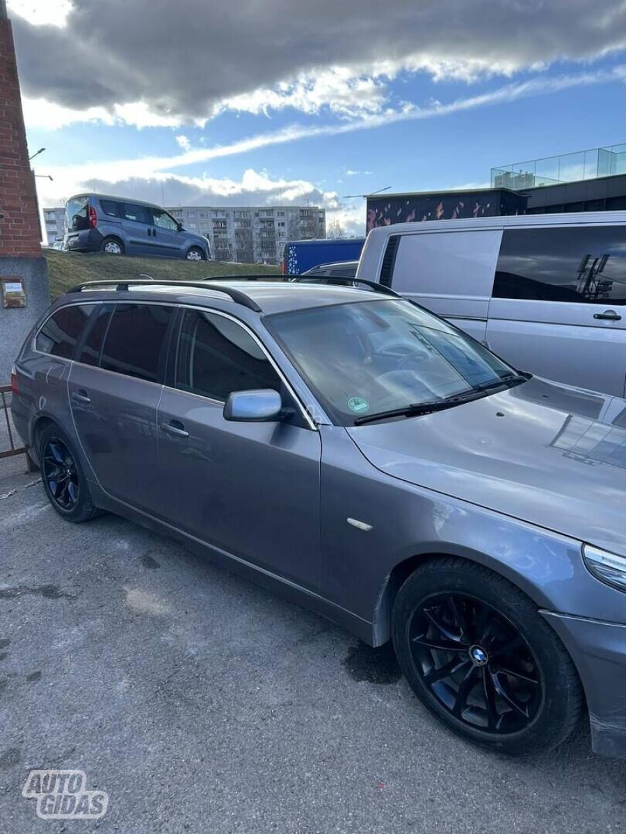 Grey BMW 530 2007 in Vilnius, with an engine capacity of 3.00 L and mileage of 367 thousand km for 1500 €, photo 4 on AUTOMOTO.COM.LV