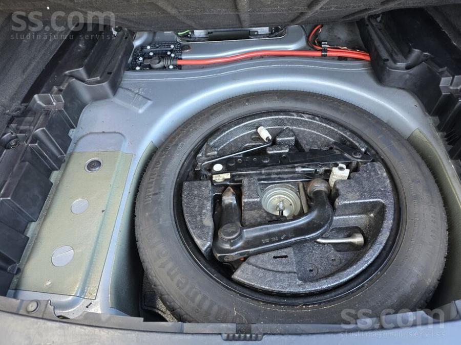 Pelēks BMW 530 2007 Ventspils, ar dzinēja tilpumu 3.00 L un nobraukumu 412 tūkst. km par 3500 €, foto 17 vietnē AUTOMOTO.COM.LV