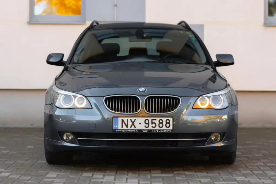 Серый БМВ 530 2007 в Елгава, объемом двигателя 3.00 л и пробегом 252 тыс. км за 5990 €, фото 4 на AUTOMOTO.COM.LV