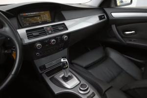 Серый БМВ 530 2007 в Елгава, объемом двигателя 3.00 л и пробегом 252 тыс. км за 5990 €, фото 14 на AUTOMOTO.COM.LV