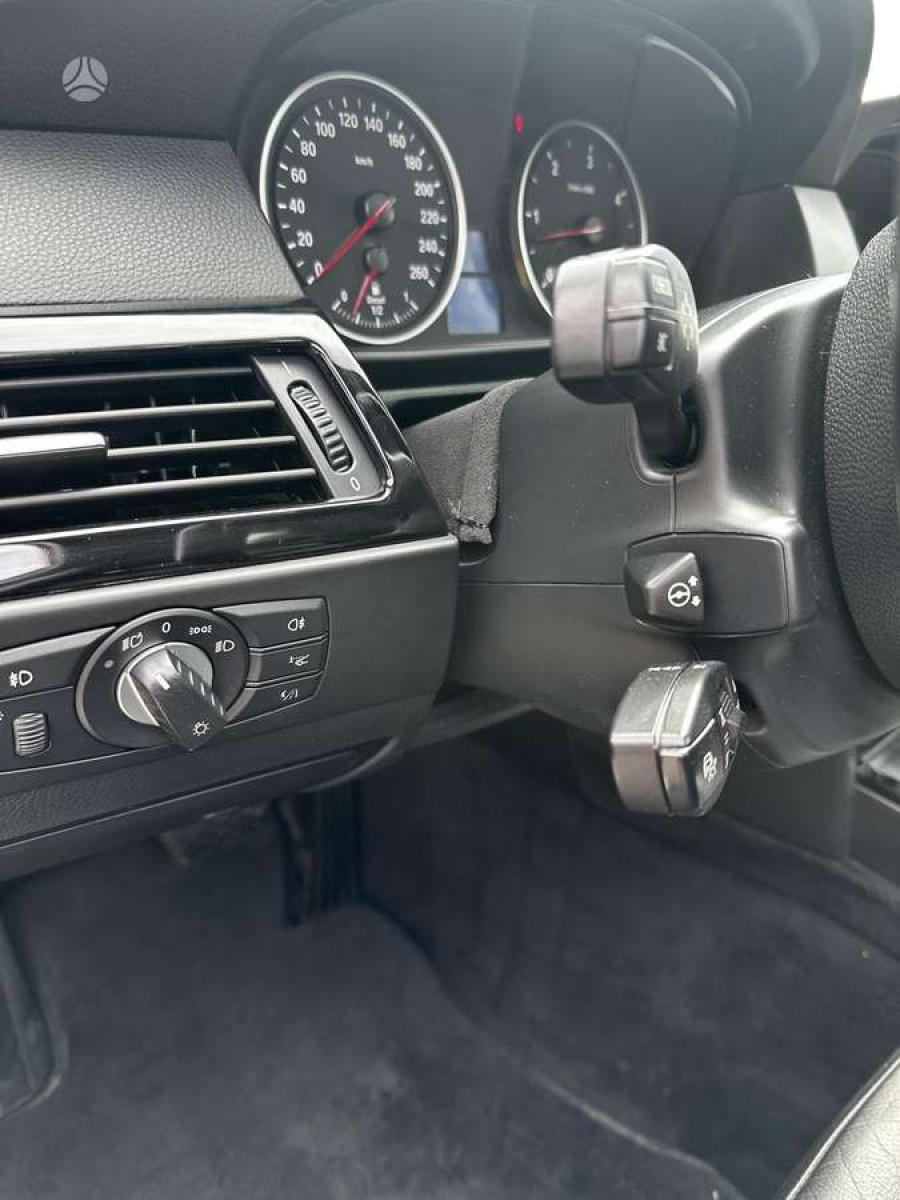 Grey BMW 530 2007 in Klaipeda, with an engine capacity of 3.00 L and mileage of 453 thousand km for 4850 €, photo 9 on AUTOMOTO.COM.LV