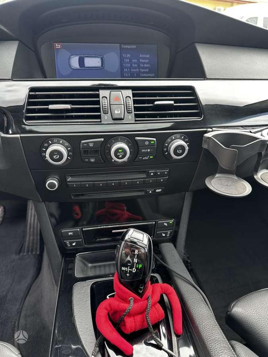 Grey BMW 530 2007 in Klaipeda, with an engine capacity of 3.00 L and mileage of 453 thousand km for 4850 €, photo 10 on AUTOMOTO.COM.LV