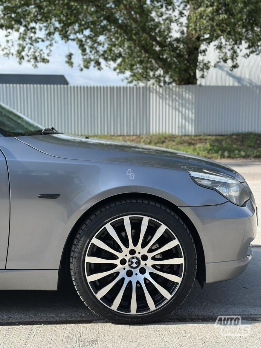 Grey BMW 530 2007 in Alytus, with an engine capacity of 3.00 L and mileage of 450 thousand km for 4900 €, photo 13 on AUTOMOTO.COM.LV