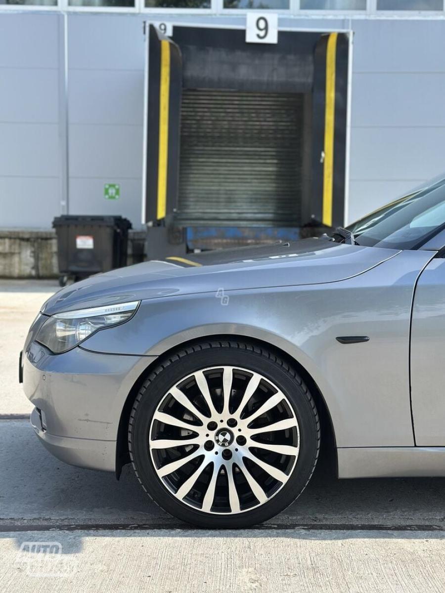 Grey BMW 530 2007 in Alytus, with an engine capacity of 3.00 L and mileage of 450 thousand km for 4900 €, photo 15 on AUTOMOTO.COM.LV