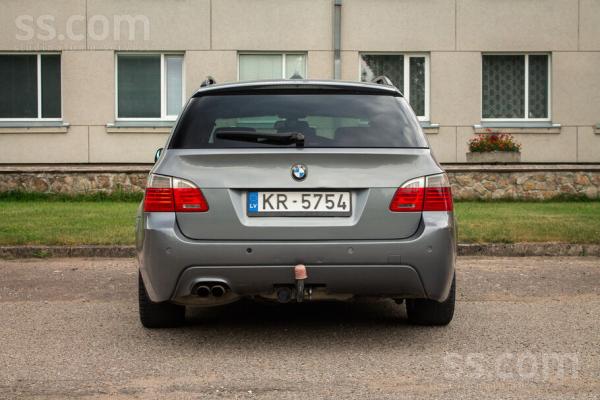 Grey BMW 530 2007 in Jelgava, with an engine capacity of 3.00 L and mileage of 323 thousand km for 4200 €, photo 5 on AUTOMOTO.COM.LV