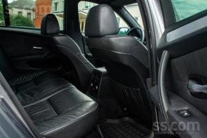 Grey BMW 530 2007 in Jelgava, with an engine capacity of 3.00 L and mileage of 323 thousand km for 4200 €, photo 9 on AUTOMOTO.COM.LV