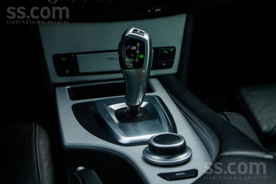 Grey BMW 530 2007 in Jelgava, with an engine capacity of 3.00 L and mileage of 323 thousand km for 4200 €, photo 20 on AUTOMOTO.COM.LV