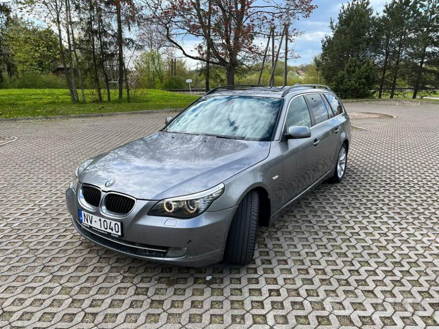 Pelēks BMW 530 2008 Cēsis, ar dzinēja tilpumu 3.00 L un nobraukumu 355 tūkst. km par 5499 €, foto 1 vietnē AUTOMOTO.COM.LV