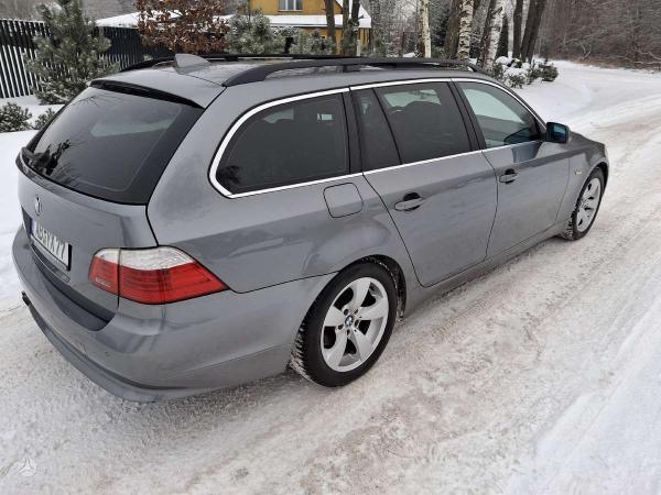 Grey BMW 530 2008 in Prienai, with an engine capacity of 2.99 L and mileage of 324 thousand km for 4399 €, photo 5 on AUTOMOTO.COM.LV