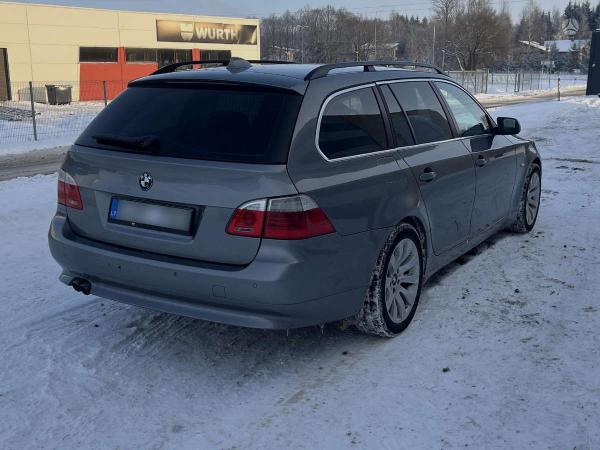 Grey BMW 530 2008 in Siauliai, with an engine capacity of 2.99 L and mileage of 331 thousand km for 3750 €, photo 7 on AUTOMOTO.COM.LV