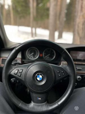 Pelēks BMW 530 2008 Viļņa, ar dzinēja tilpumu 2.99 L un nobraukumu 299 tūkst. km par 4800 €, foto 14 vietnē AUTOMOTO.COM.LV