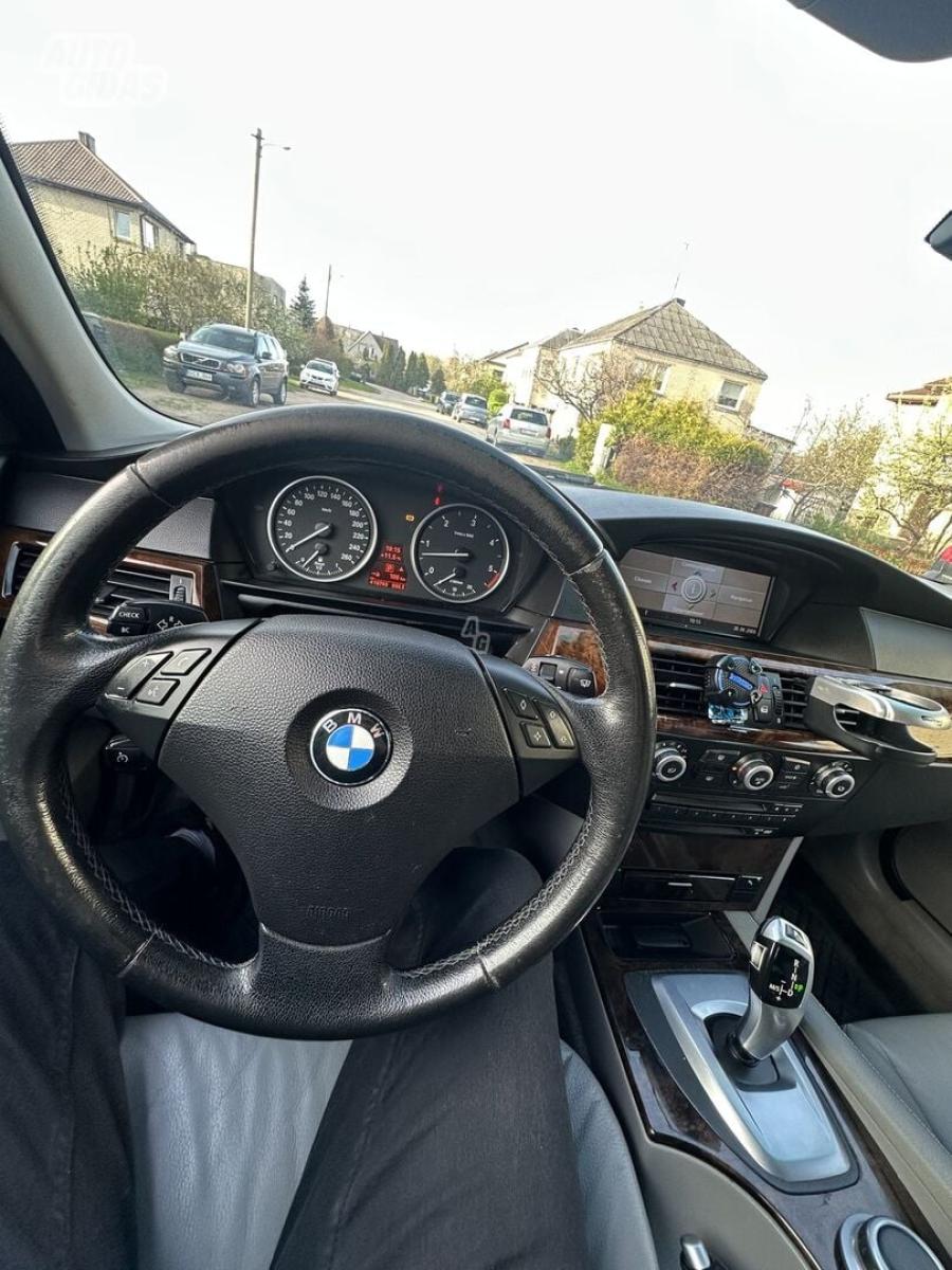 Grey BMW 530 2008 in Utena, with an engine capacity of 3.00 L and mileage of 419 thousand km for 3400 €, photo 14 on AUTOMOTO.COM.LV