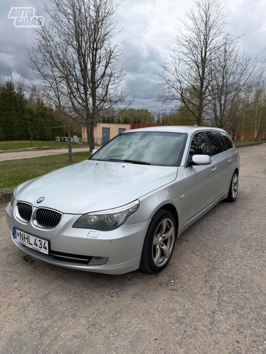 Grey BMW 530 2008 in Utena, with an engine capacity of 3.00 L and mileage of 419 thousand km for 3200 €, photo 1 on AUTOMOTO.COM.LV