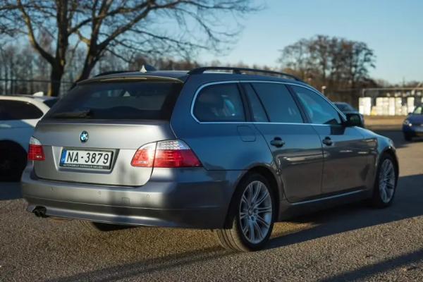Pelēks BMW 530 2008 Liepāja, ar dzinēja tilpumu 3.00 L un nobraukumu 253 tūkst. km par 5900 €, foto 4 vietnē AUTOMOTO.COM.LV