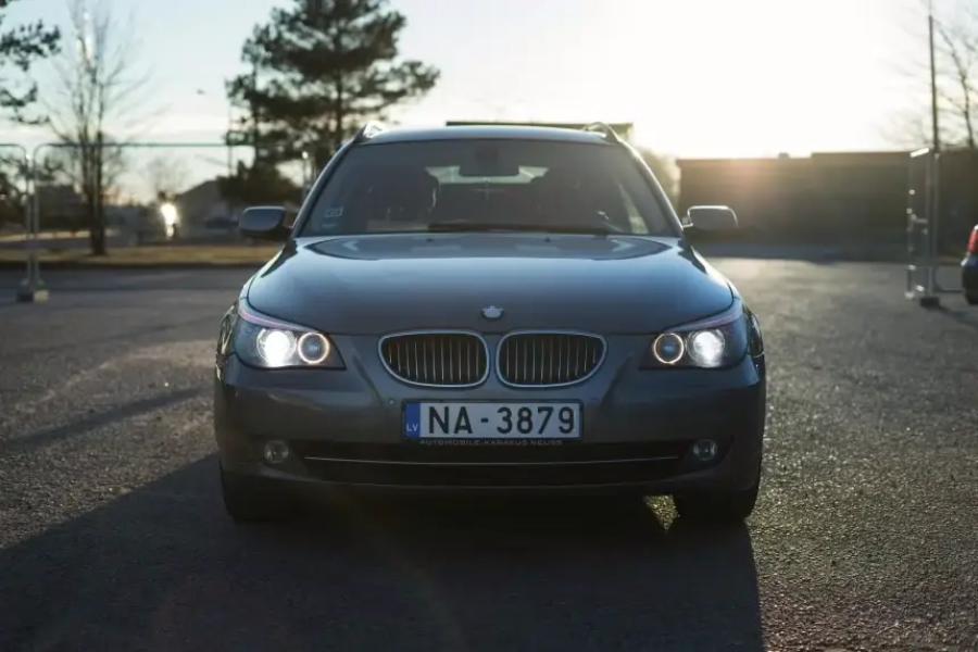 Pelēks BMW 530 2008 Liepāja, ar dzinēja tilpumu 3.00 L un nobraukumu 253 tūkst. km par 5900 €, foto 7 vietnē AUTOMOTO.COM.LV