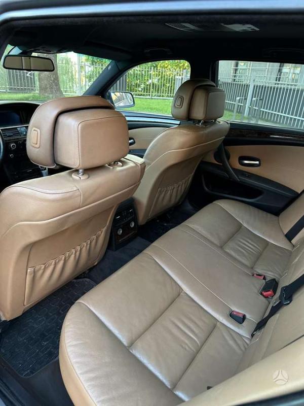 Pelēks BMW 530 2008 Viļņa, ar dzinēja tilpumu 2.99 L un nobraukumu 386 tūkst. km par 4700 €, foto 8 vietnē AUTOMOTO.COM.LV