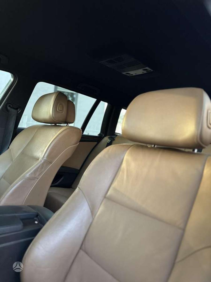 Pelēks BMW 530 2008 Viļņa, ar dzinēja tilpumu 2.99 L un nobraukumu 386 tūkst. km par 4700 €, foto 14 vietnē AUTOMOTO.COM.LV