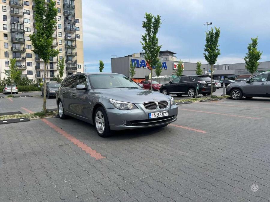 Grey BMW 530 2008 in Vilnius, with an engine capacity of 2.99 L and mileage of 400 thousand km for 4300 €, photo 1 on AUTOMOTO.COM.LV