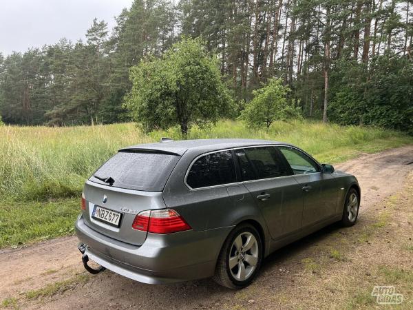 Pelēks BMW 530 2008 Viļņa, ar dzinēja tilpumu 3.00 L un nobraukumu 400 tūkst. km par 4100 €, foto 5 vietnē AUTOMOTO.COM.LV