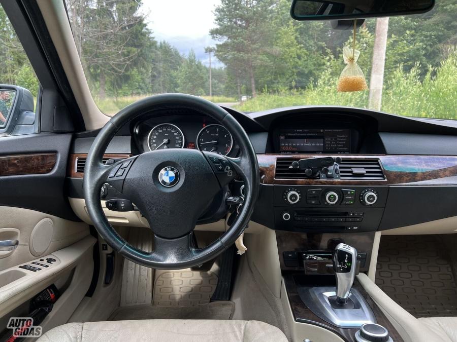 Pelēks BMW 530 2008 Viļņa, ar dzinēja tilpumu 3.00 L un nobraukumu 400 tūkst. km par 4100 €, foto 12 vietnē AUTOMOTO.COM.LV