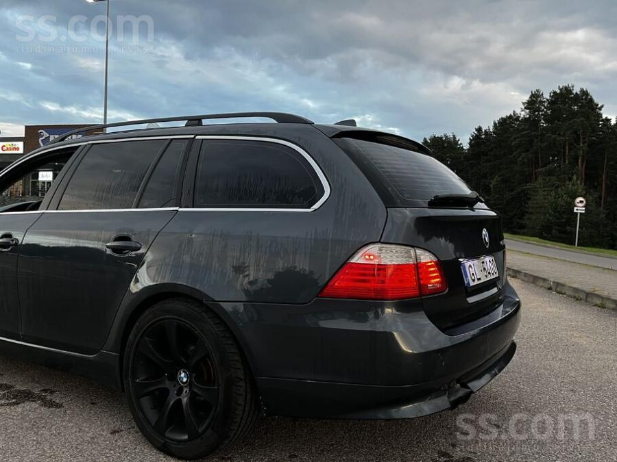 Pelēks BMW 530 2008 Daugavpils, ar dzinēja tilpumu 3.00 L un nobraukumu 349 tūkst. km par 3900 €, foto 5 vietnē AUTOMOTO.COM.LV