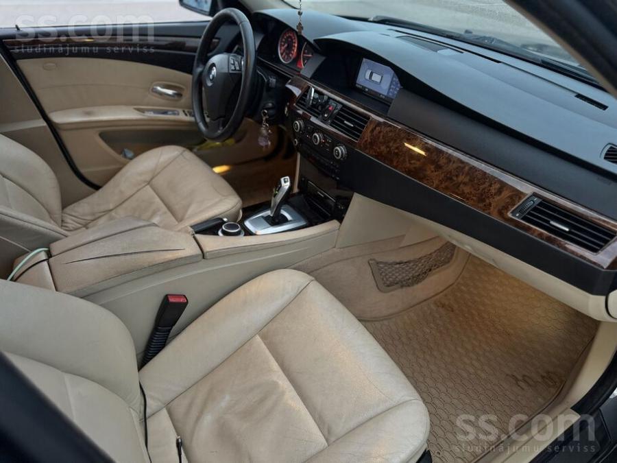 Pelēks BMW 530 2008 Daugavpils, ar dzinēja tilpumu 3.00 L un nobraukumu 349 tūkst. km par 3900 €, foto 15 vietnē AUTOMOTO.COM.LV