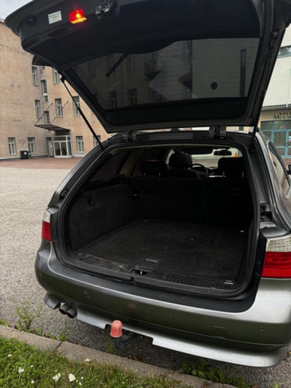 Grey BMW 530 2008 in Valga, with an engine capacity of 3.00 L and mileage of 373 thousand km for 5500 €, photo 5 on AUTOMOTO.COM.LV
