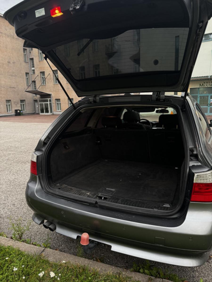 Pelēks BMW 530 2008 Valga, ar dzinēja tilpumu 3.00 L un nobraukumu 373 tūkst. km par 5500 €, foto 6 vietnē AUTOMOTO.COM.LV