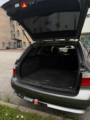 Pelēks BMW 530 2008 Valga, ar dzinēja tilpumu 3.00 L un nobraukumu 373 tūkst. km par 5500 €, foto 13 vietnē AUTOMOTO.COM.LV