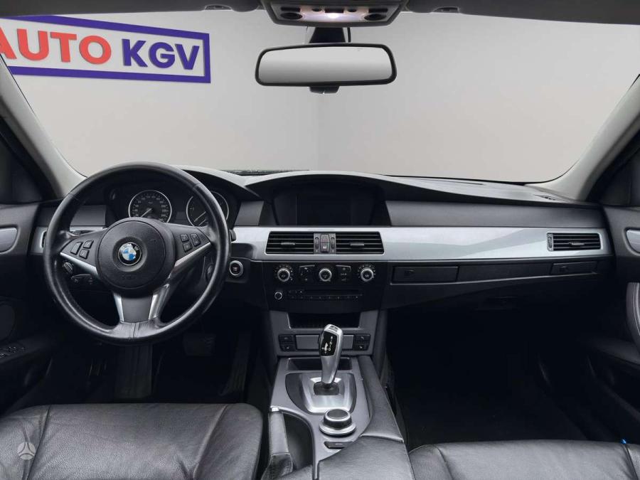 Pelēks BMW 530 2008 Klaipėda, ar dzinēja tilpumu 3.00 L un nobraukumu 379 tūkst. km par 5499 €, foto 12 vietnē AUTOMOTO.COM.LV