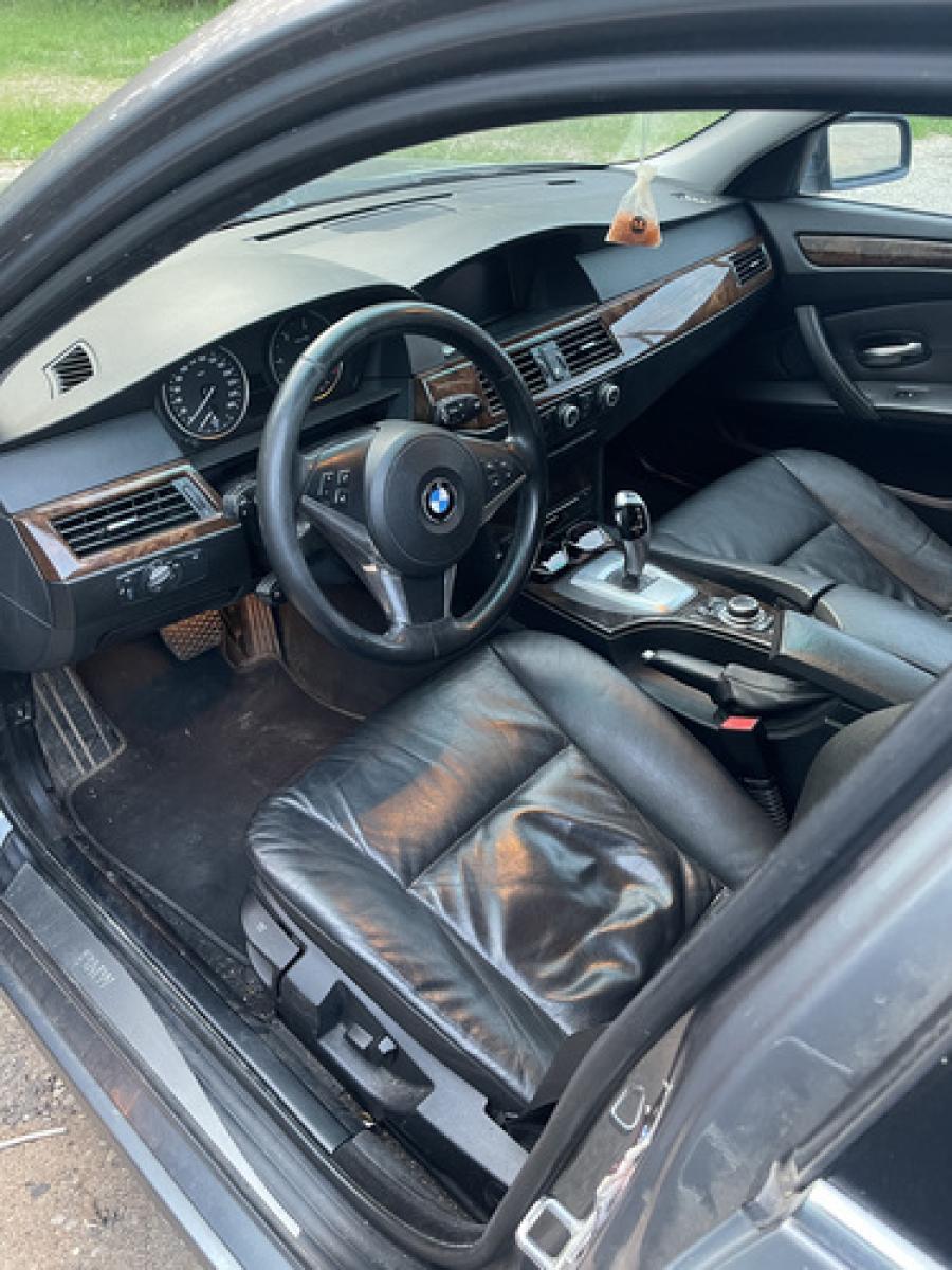 Pelēks BMW 530 2008 Veru, ar dzinēja tilpumu 3.00 L un nobraukumu 365 tūkst. km par 6250 €, foto 4 vietnē AUTOMOTO.COM.LV