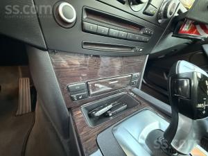 Pelēks BMW 530 2008 Rīga, ar dzinēja tilpumu 3.00 L un nobraukumu 330 tūkst. km par 6500 €, foto 14 vietnē AUTOMOTO.COM.LV
