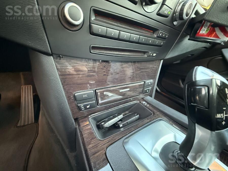 Pelēks BMW 530 2008 Rīga, ar dzinēja tilpumu 3.00 L un nobraukumu 330 tūkst. km par 6500 €, foto 14 vietnē AUTOMOTO.COM.LV