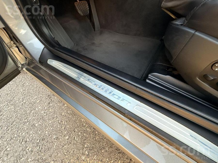 Pelēks BMW 530 2008 Rīga, ar dzinēja tilpumu 3.00 L un nobraukumu 330 tūkst. km par 6500 €, foto 18 vietnē AUTOMOTO.COM.LV