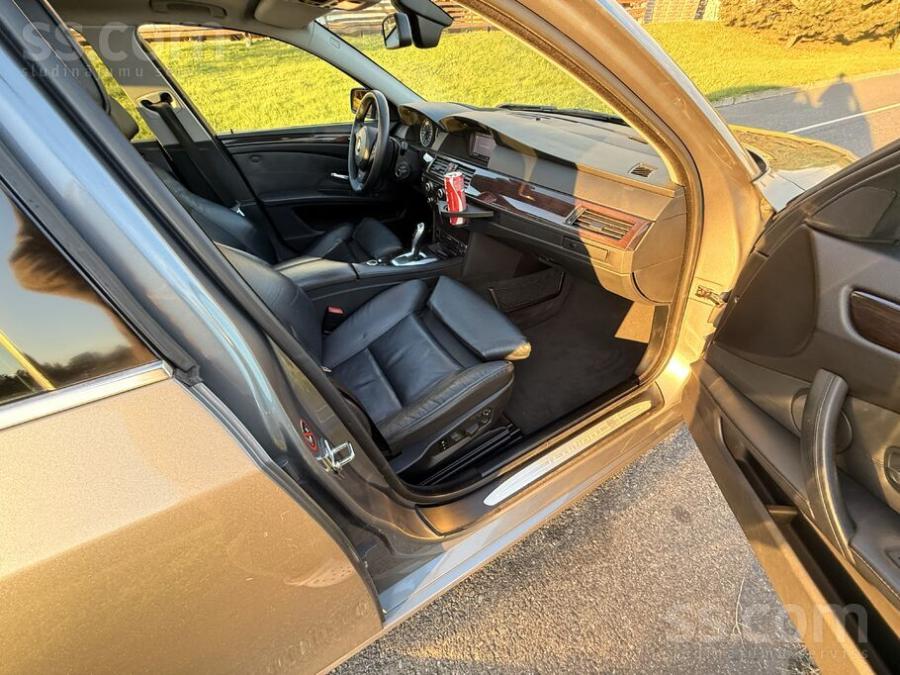 Pelēks BMW 530 2008 Rīga, ar dzinēja tilpumu 3.00 L un nobraukumu 330 tūkst. km par 6500 €, foto 23 vietnē AUTOMOTO.COM.LV