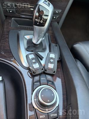 Pelēks BMW 530 2008 Rīga, ar dzinēja tilpumu 3.00 L un nobraukumu 330 tūkst. km par 6500 €, foto 28 vietnē AUTOMOTO.COM.LV