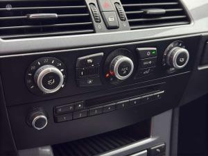 Grey BMW 530 2008 in Klaipeda, with an engine capacity of 3.00 L and mileage of 379 thousand km for 5499 €, photo 16 on AUTOMOTO.COM.LV