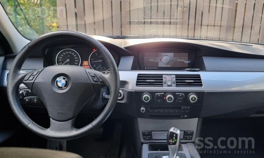 Grey BMW 530 2008 in Riga, with an engine capacity of 3.00 L and mileage of 266 thousand km for 5990 €, photo 16 on AUTOMOTO.COM.LV