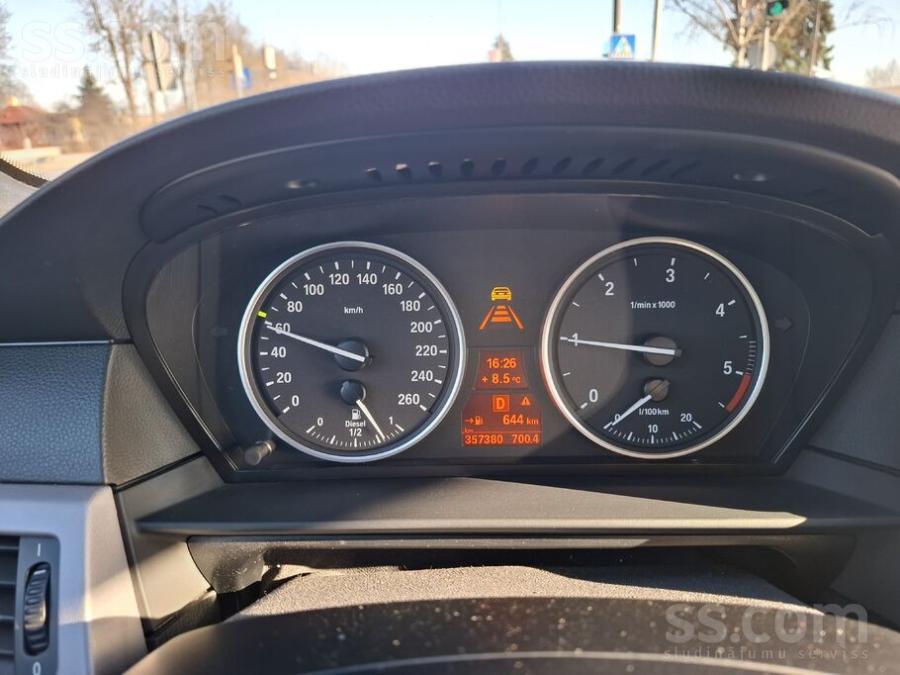 Pelēks BMW 530 2009 Ogre, ar dzinēja tilpumu 3.00 L un nobraukumu 357 tūkst. km par 7000 €, foto 18 vietnē AUTOMOTO.COM.LV