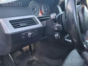 Pelēks BMW 530 2009 Ogre, ar dzinēja tilpumu 3.00 L un nobraukumu 357 tūkst. km par 7000 €, foto 24 vietnē AUTOMOTO.COM.LV
