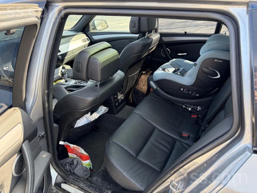 Grey BMW 530 2009 in Valmiera, with an engine capacity of 3.00 L and mileage of 412 thousand km for 7400 €, photo 11 on AUTOMOTO.COM.LV