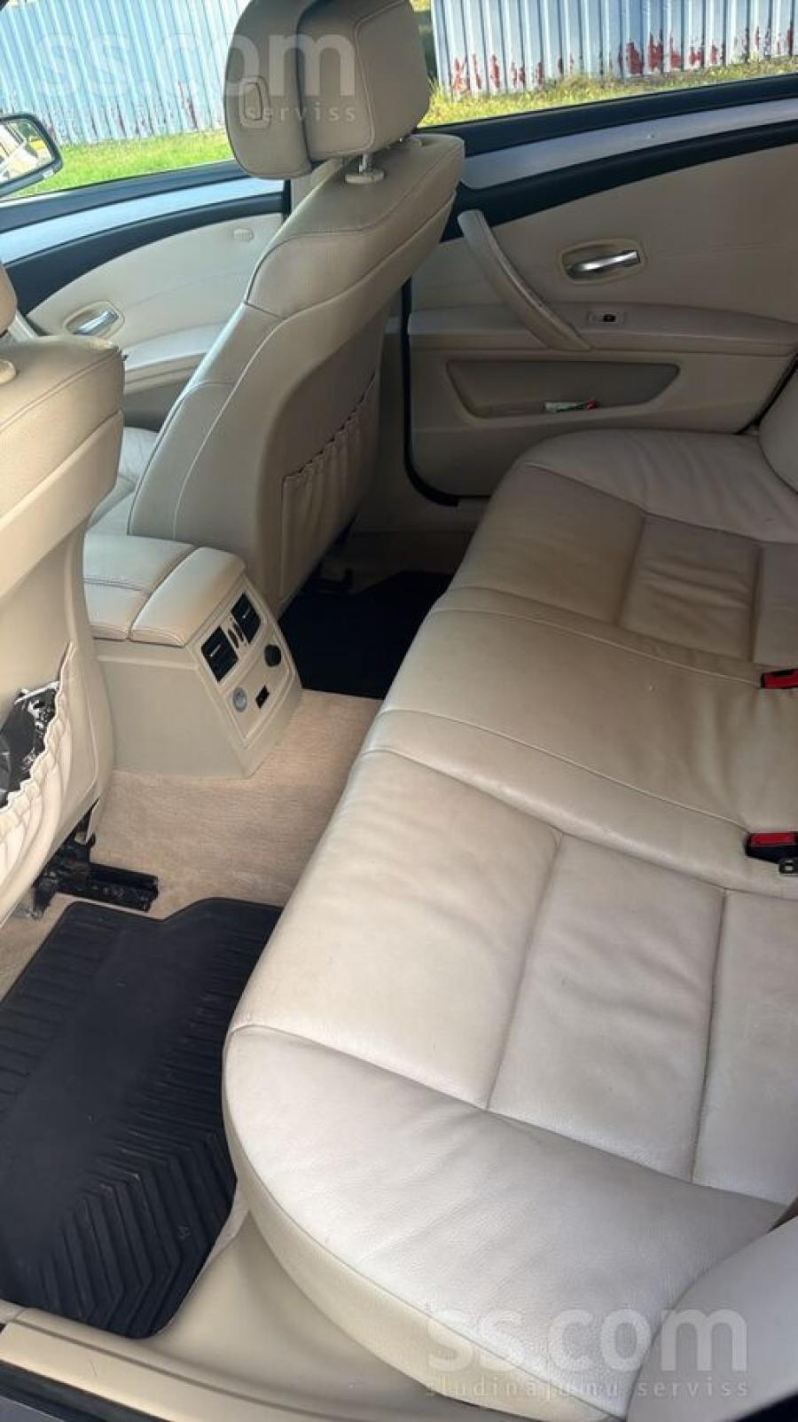 Grey BMW 530 2009 in Rezekne, with an engine capacity of 3.00 L and mileage of 376 thousand km for 5800 €, photo 8 on AUTOMOTO.COM.LV