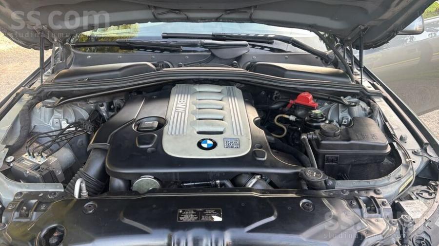Grey BMW 530 2009 in Rezekne, with an engine capacity of 3.00 L and mileage of 376 thousand km for 5800 €, photo 9 on AUTOMOTO.COM.LV