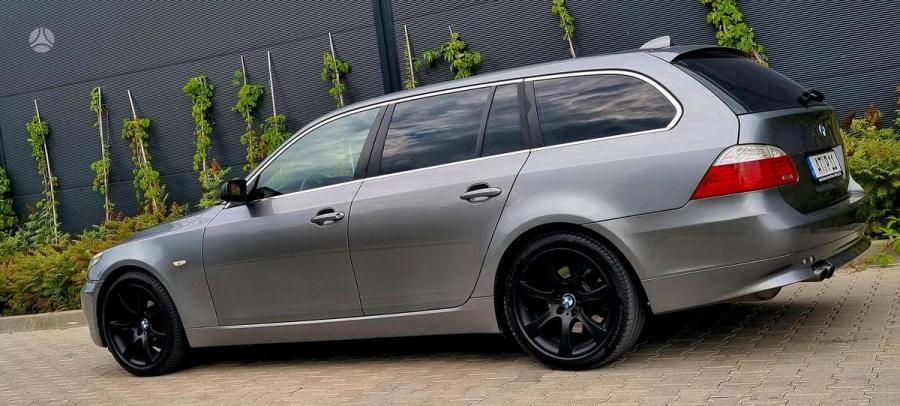 Pelēks BMW 530 2009 Viļņa, ar dzinēja tilpumu 2.99 L un nobraukumu 275 tūkst. km par 4850 €, foto 9 vietnē AUTOMOTO.COM.LV