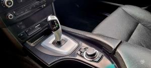Pelēks BMW 530 2009 Viļņa, ar dzinēja tilpumu 2.99 L un nobraukumu 275 tūkst. km par 4850 €, foto 16 vietnē AUTOMOTO.COM.LV
