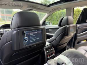 Grey BMW 530 2009 in Riga, with an engine capacity of 3.00 L and mileage of 330 thousand km for 9990 €, photo 10 on AUTOMOTO.COM.LV
