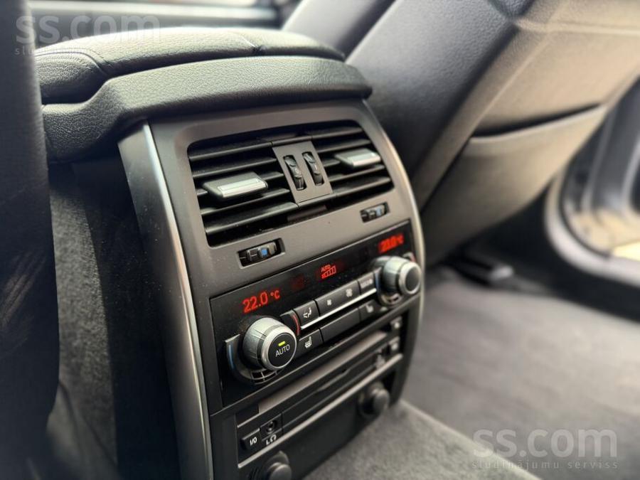 Grey BMW 530 2009 in Riga, with an engine capacity of 3.00 L and mileage of 330 thousand km for 9990 €, photo 11 on AUTOMOTO.COM.LV